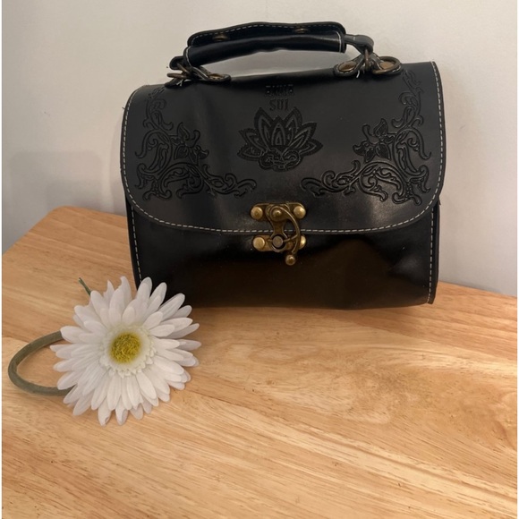 Anna Sui | Bags | Anna Sui Black Tote Satchel Bag | Poshmark